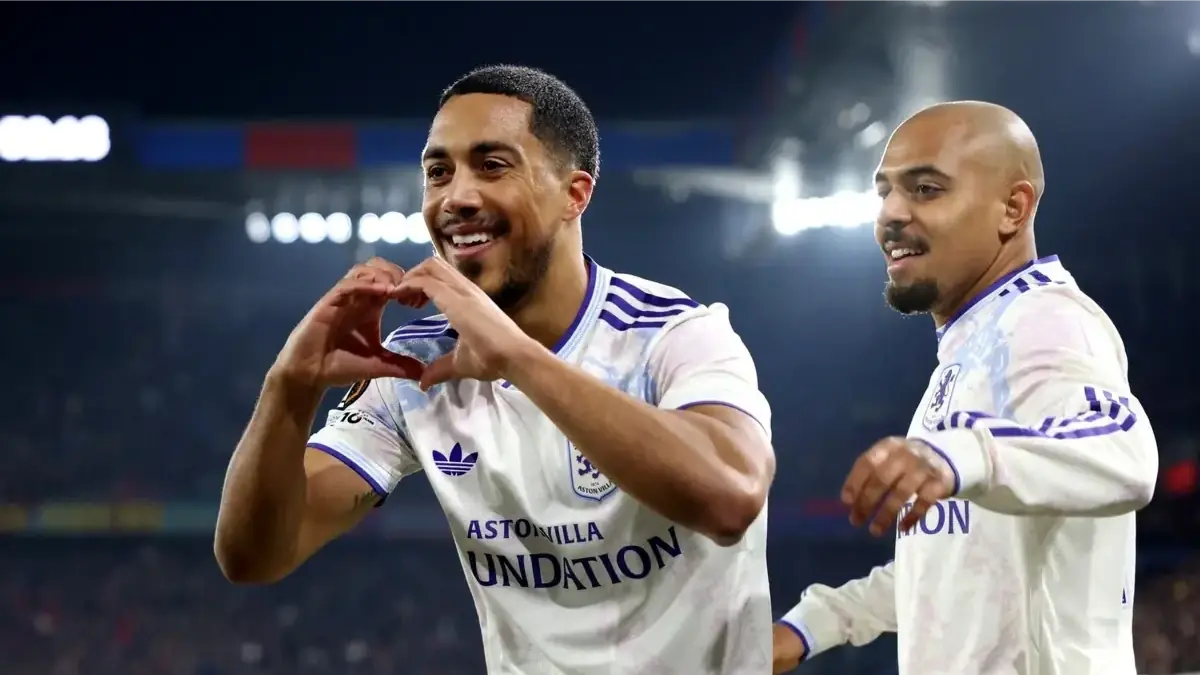 Aston Villa tái lập kỳ tích sau hơn 100 năm