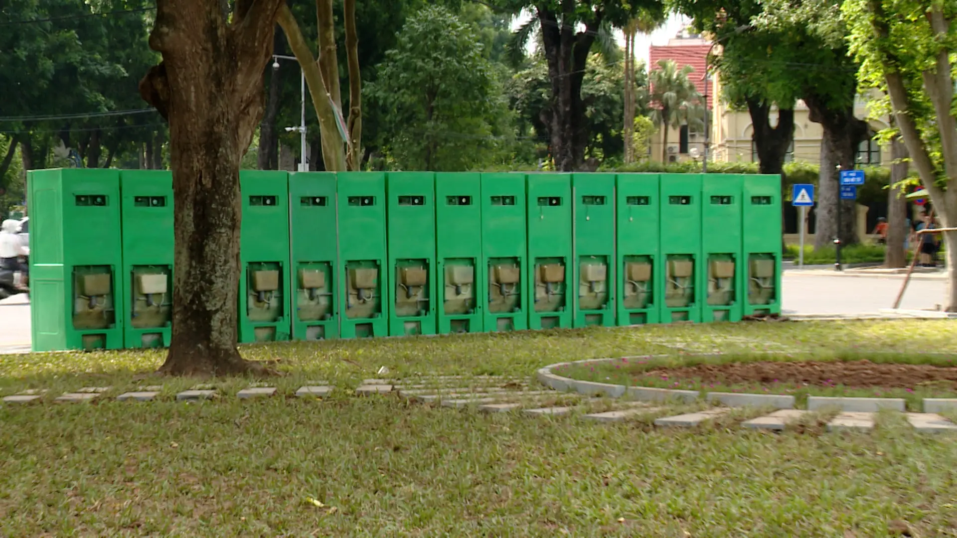 Hà Nội chu đáo từng chi tiết nhỏ cho ngày Đại lễ