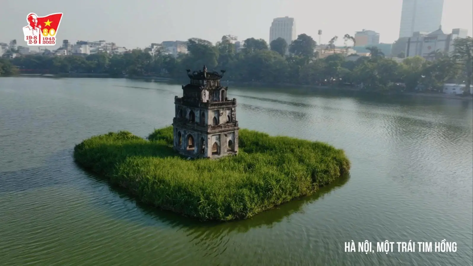 Hà Nội, một trái tim hồng
