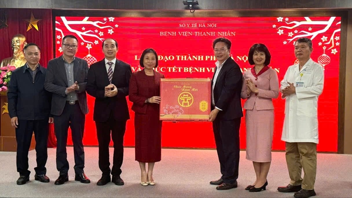 Tri ân lãnh đạo Thành phố và chúc Tết bệnh viện Thanh Nhàn